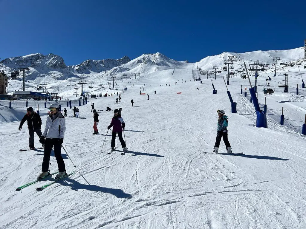 PIC NEGRE 76 - FORMIGAL: Todo lo que necesitas saber - checkyeti