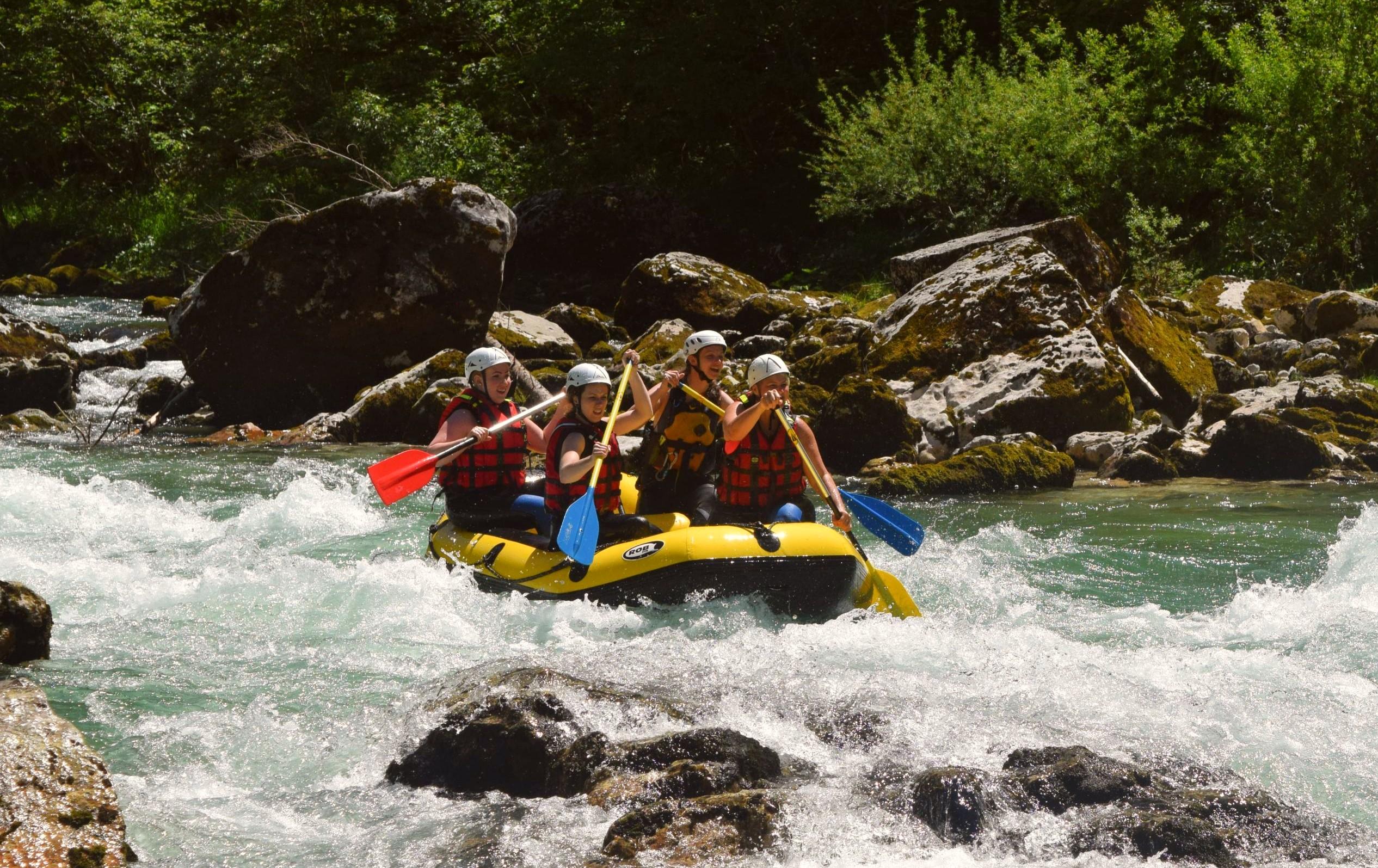 Rafting auf der Salza - Halbtagestour ab 45 € - CheckYeti