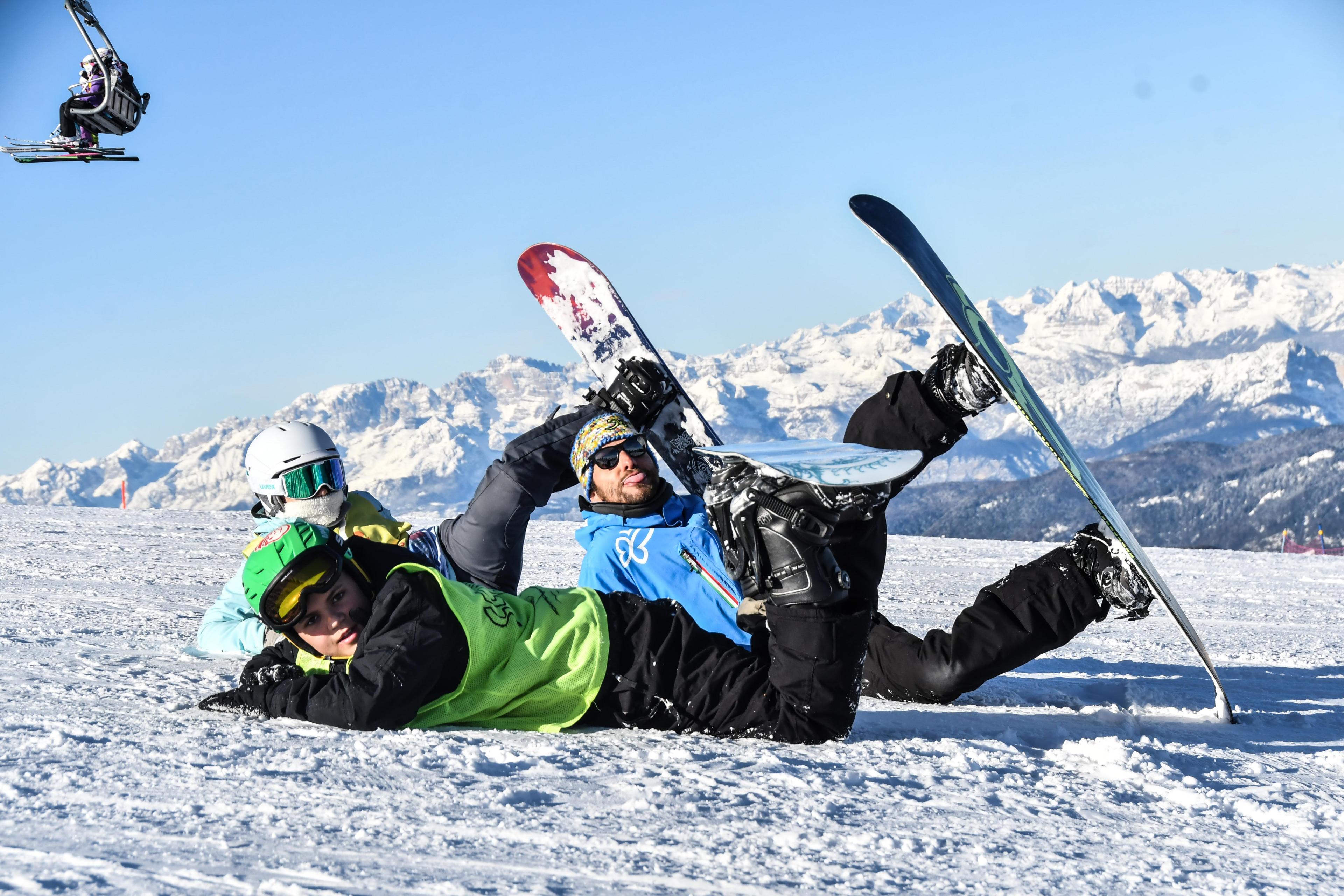 Snowboarding Lessons for Kids & Adults for First Timers | Scuola Sci ...