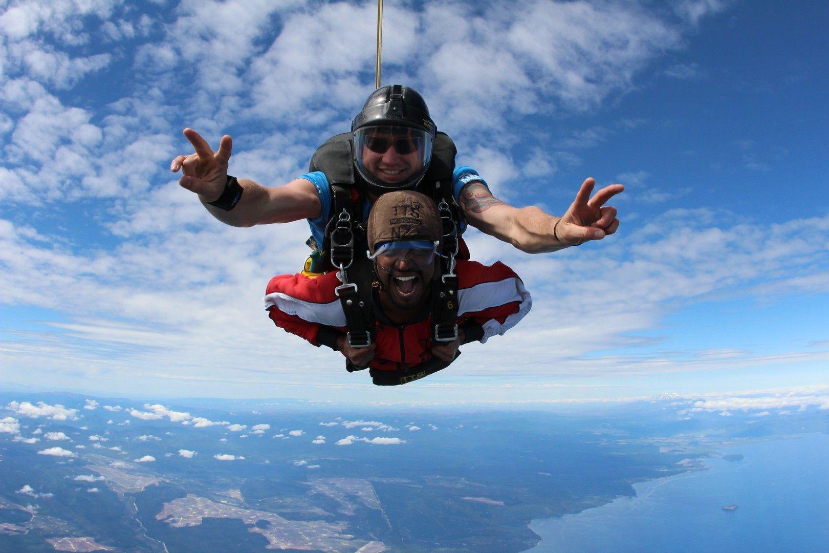 Tandem skydive - Lake Taupo | Taupo Tandem Skydiving