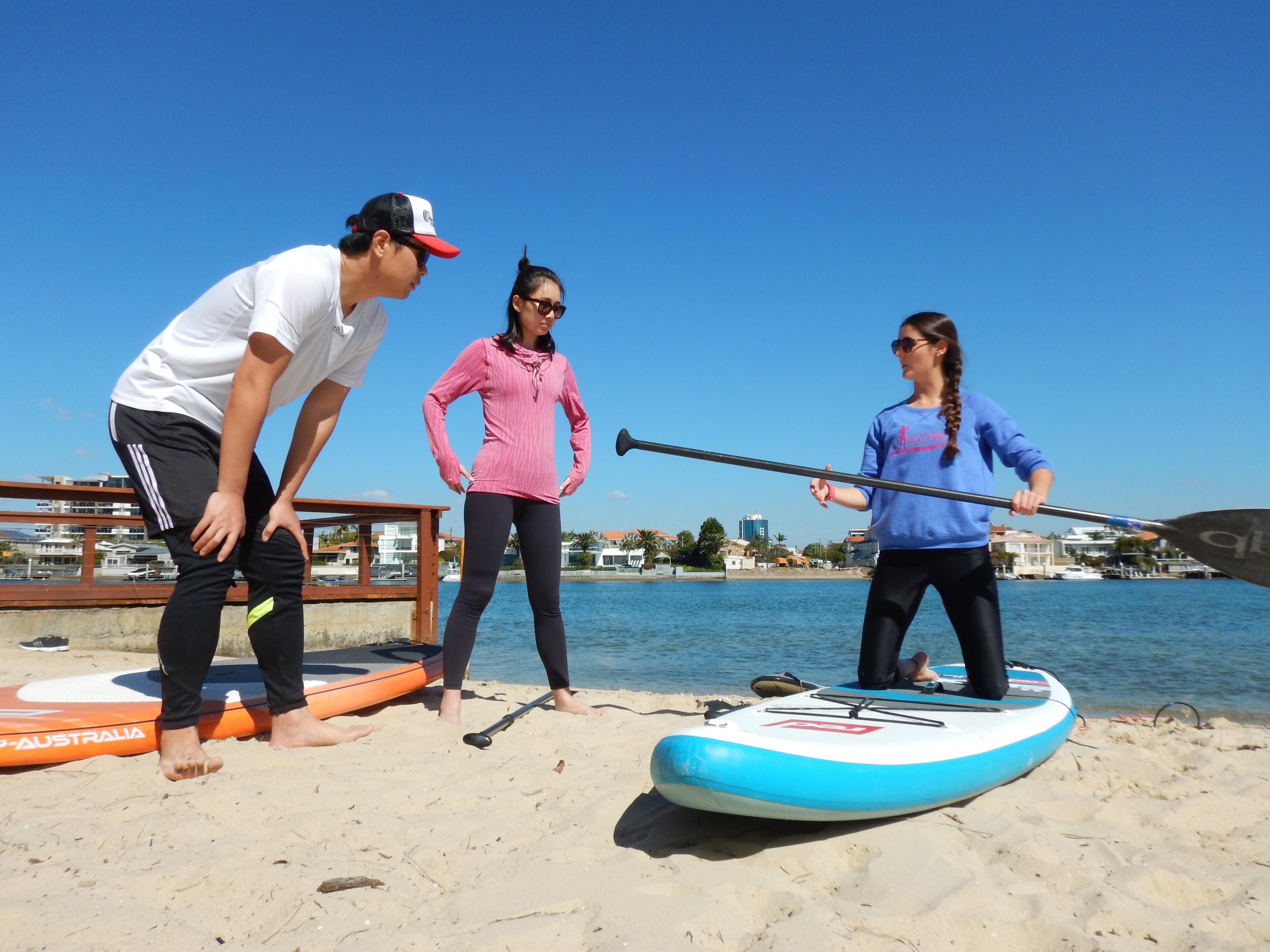Stand up Paddle Boarding Lesson for Beginners in Gold Coast | Go ...