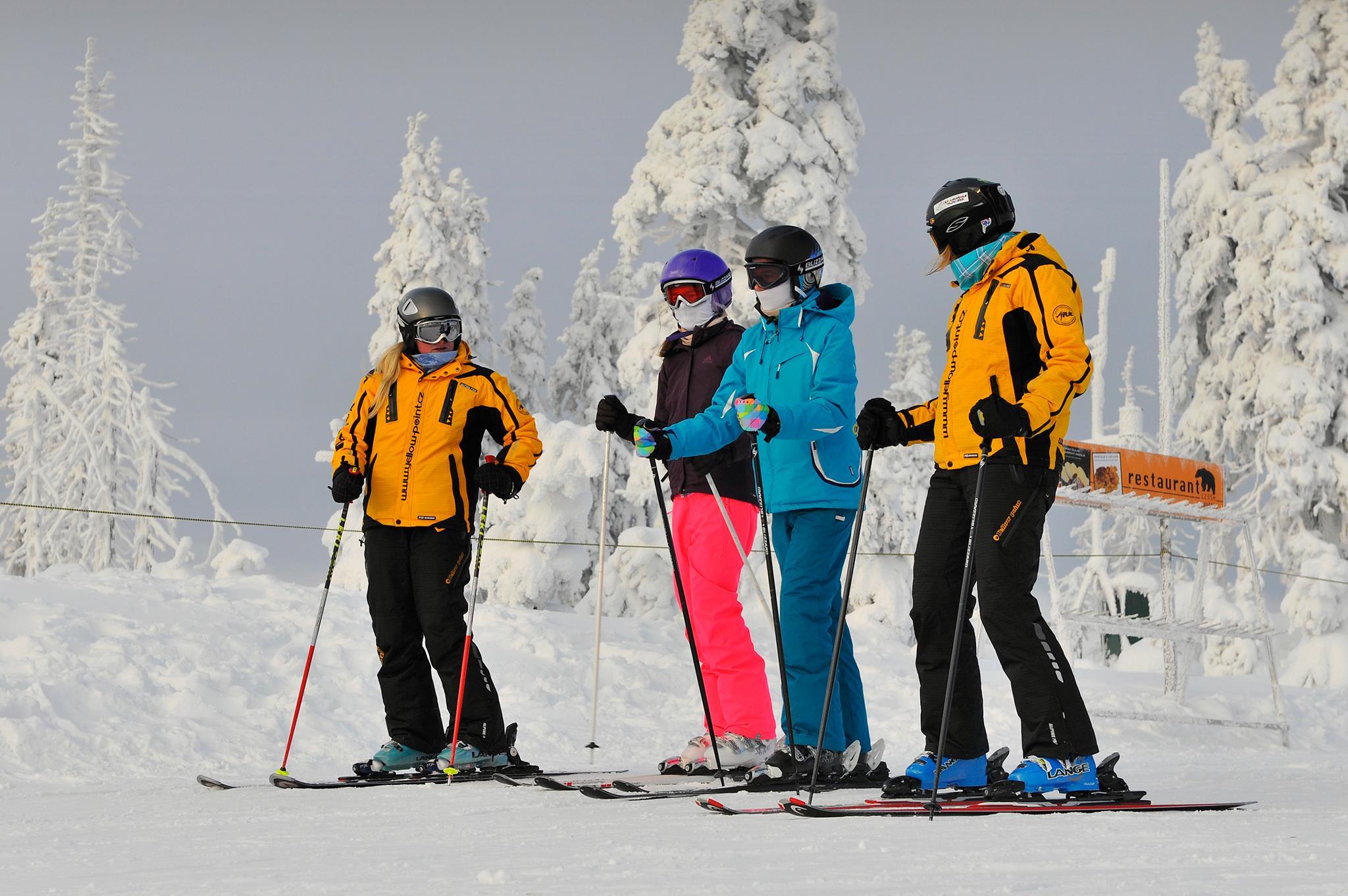 Ski Lessons for Adults - Beginner | Ski School Yellow Point Herlíkovice